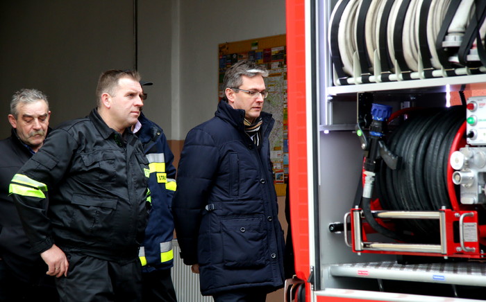 Nowy wóz dla druhów z OSP Michałów - Urząd Marszałkowski Województwa ... Nowy wóz dla druhów z OSP Michałów - Urząd Marszałkowski Województwa ...